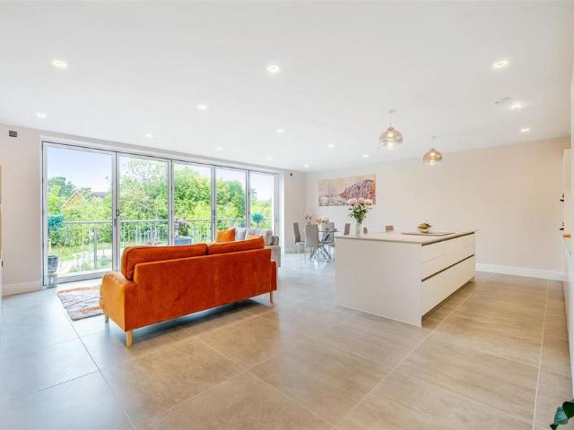 3 bedroom penthouse to rent