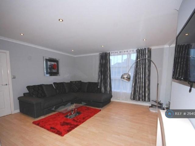 3 bedroom penthouse to rent