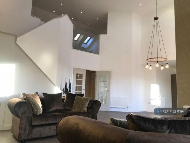 3 bedroom penthouse to rent