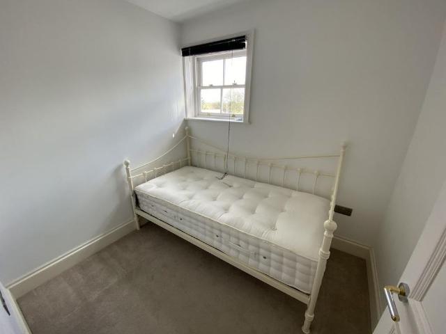 3 bedroom penthouse to rent
