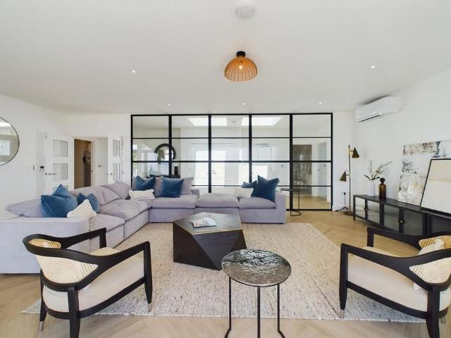 3 bedroom penthouse to rent