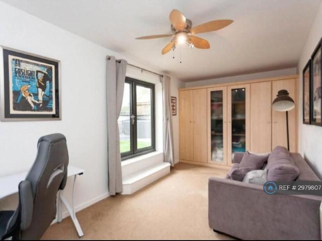 3 bedroom penthouse to rent