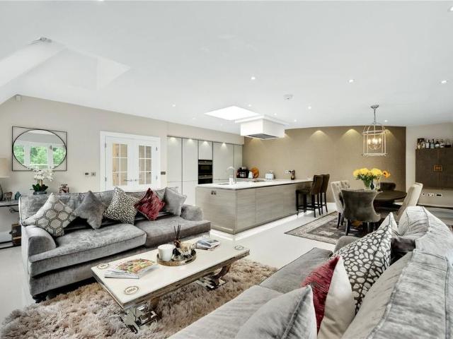 3 bedroom penthouse to rent