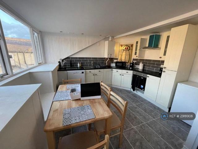 3 bedroom penthouse to rent