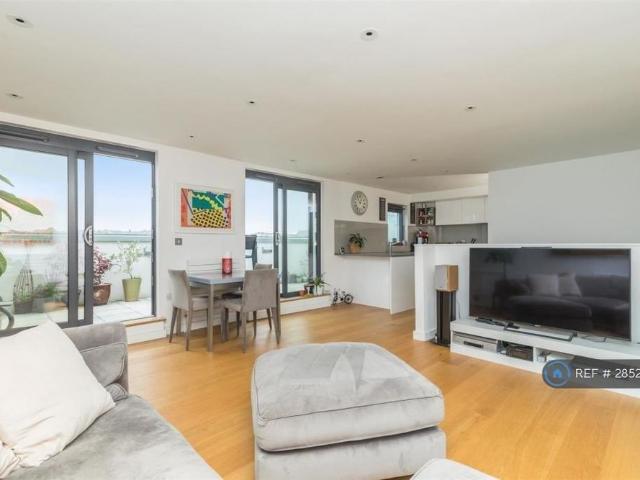 3 bedroom penthouse to rent