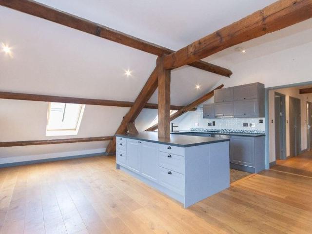 3 bedroom penthouse to rent