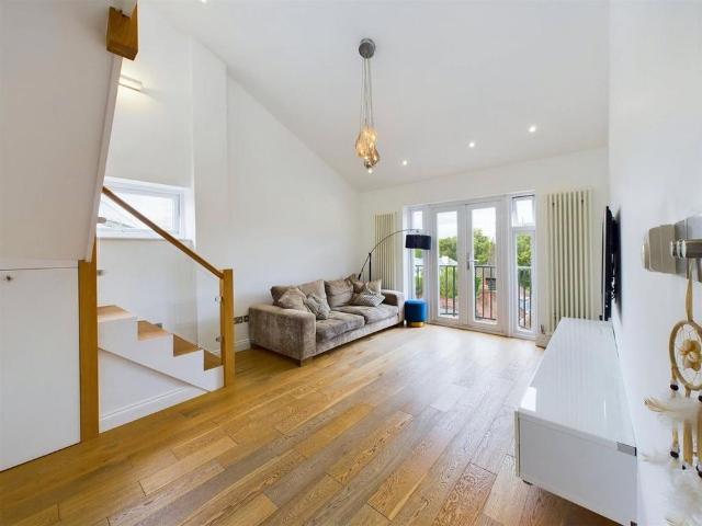 3 bedroom penthouse to rent