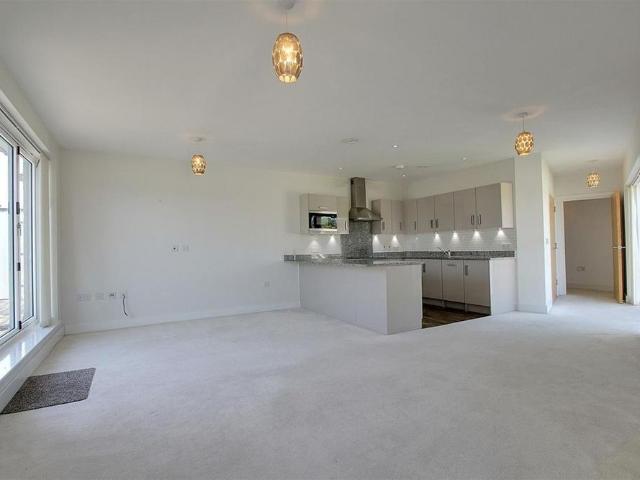 3 bedroom penthouse to rent