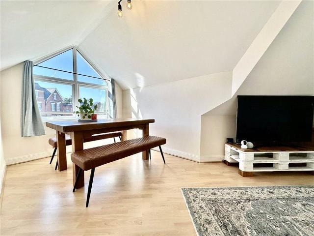 3 bedroom penthouse to rent