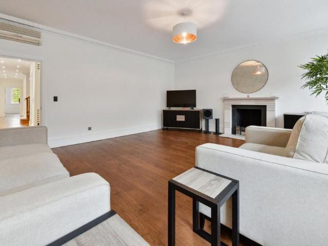 3 bedroom penthouse to rent