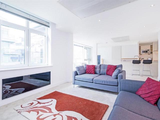3 bedroom penthouse to rent