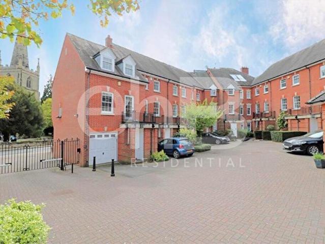 3 Bedroom Penthouse To Rent In St. Nicholas Church Street, Warwick, CV34