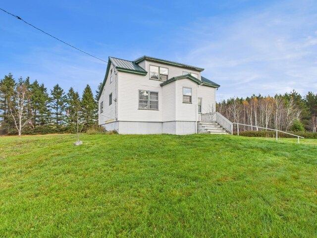 3 bedroom, Perham ME 04766 103431110