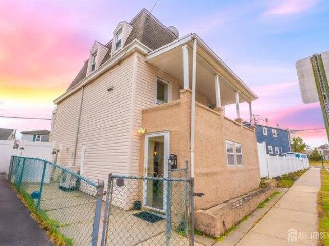 3 bedroom, Perth Amboy NJ 08861 102318560