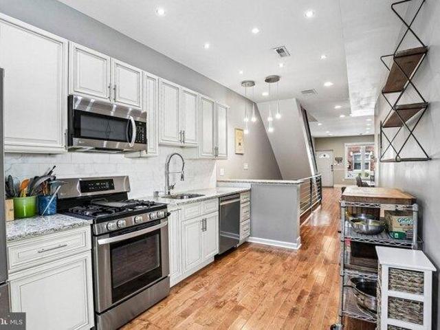 3 bedroom, Philadelphia PA 19146 103599642