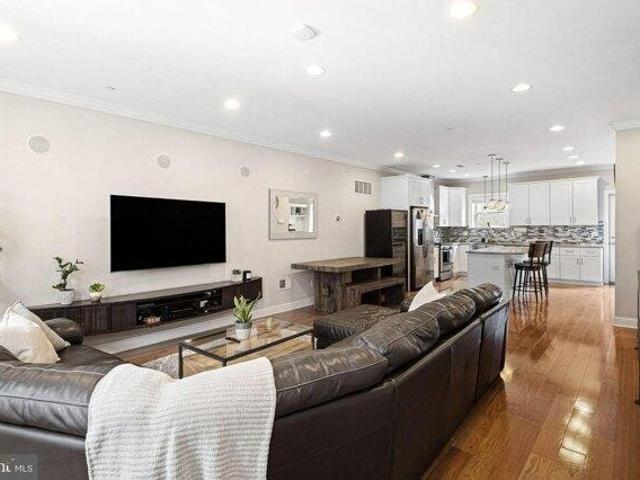 3 bedroom, Philadelphia PA 19147 104905570