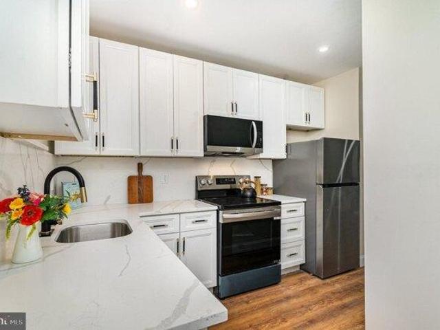 3 bedroom, Philadelphia PA 19143 104898262