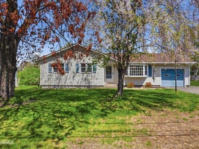 3 bedroom, Pittsfield MA 01201 102314935