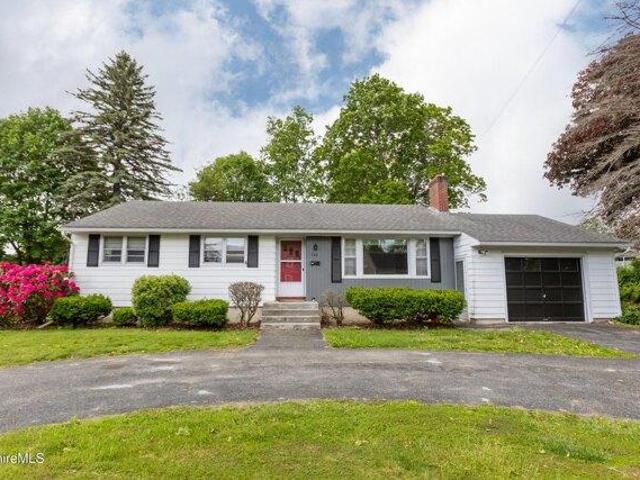 3 bedroom, Pittsfield MA 01201 104543907