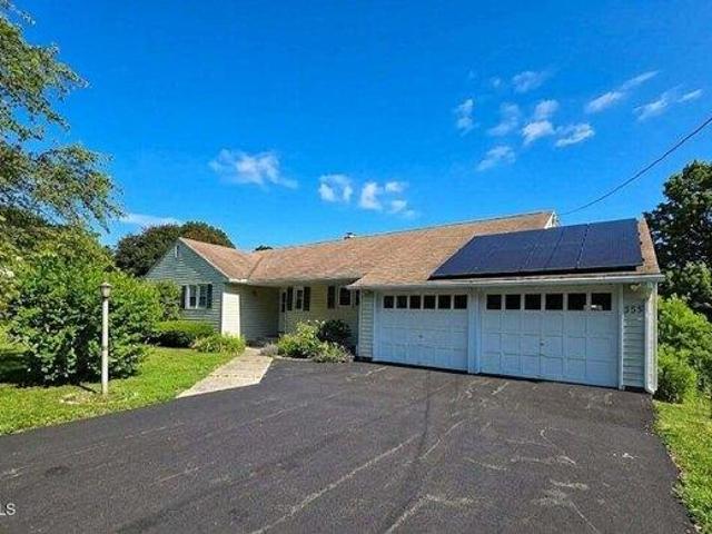 3 bedroom, Pittsfield MA 01201 105040867