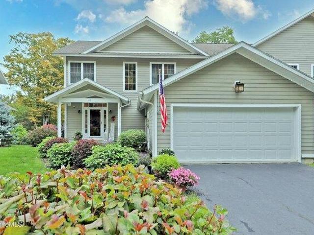 3 bedroom, Pittsfield MA 01201 LS102859710