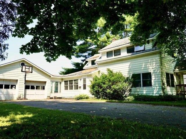 3 bedroom, Pittsfield ME 04967 104947055
