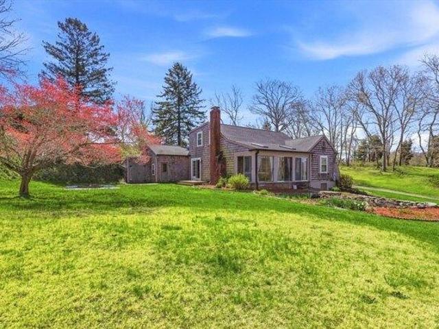 3 bedroom, Plymouth MA 02360 LS102256088