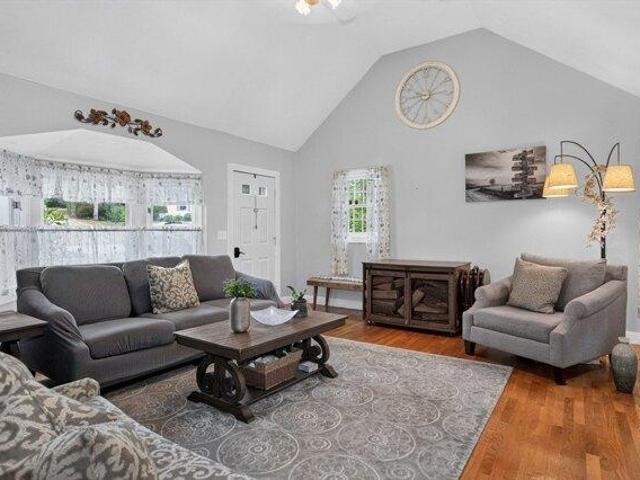 3 bedroom, Plainville MA 02762 104332516