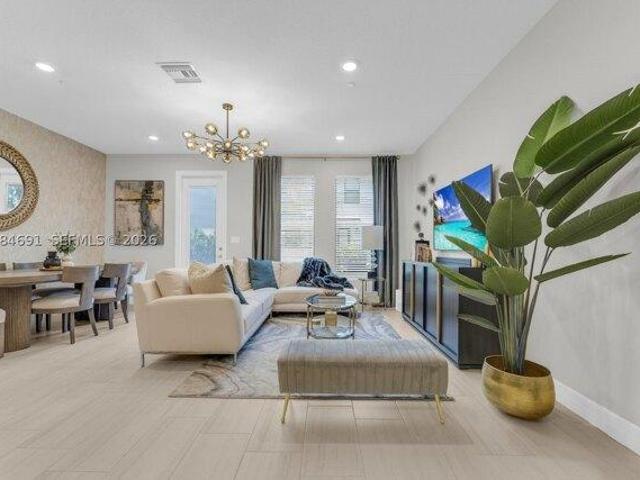 3 bedroom, Plantation FL 33324 104898344