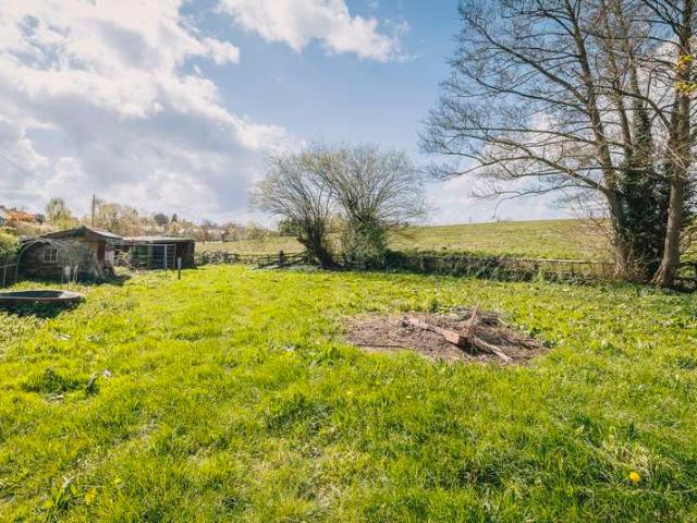 3 Bedroom Plot Commercial