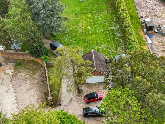 3 Bedroom Plot Commercial