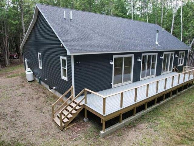 3 bedroom, Princeton ME 04668 102761870