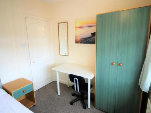 3 bedroom private hall for rent in 16 Devonshire Street, Lancaster, LA1