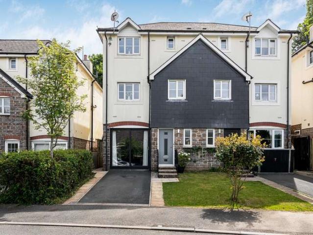 3 Bedroom Property