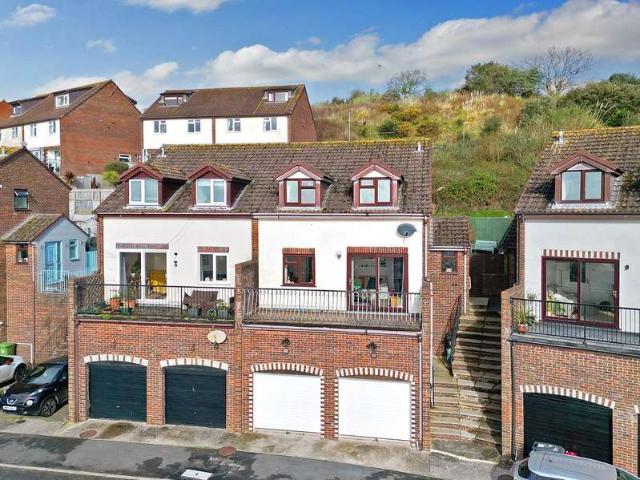 3 Bedroom Property