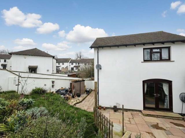 3 Bedroom Property