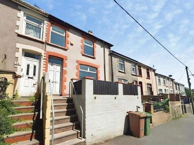 3 Bedroom Property