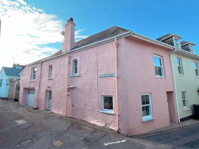 3 Bedroom Property