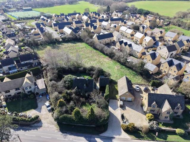 3 Bedroom Detached House