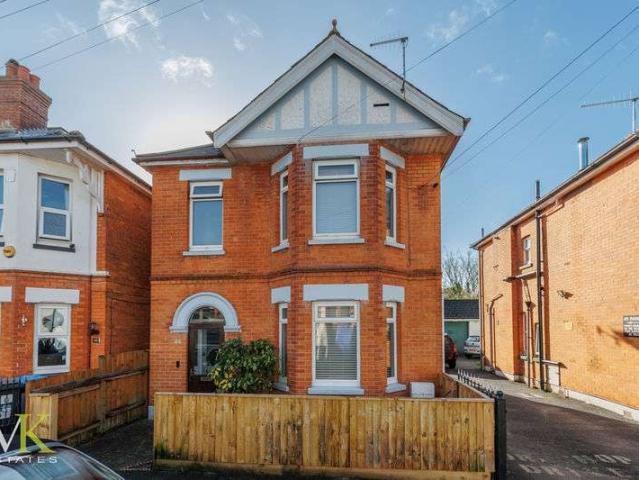 4 Bedroom Property