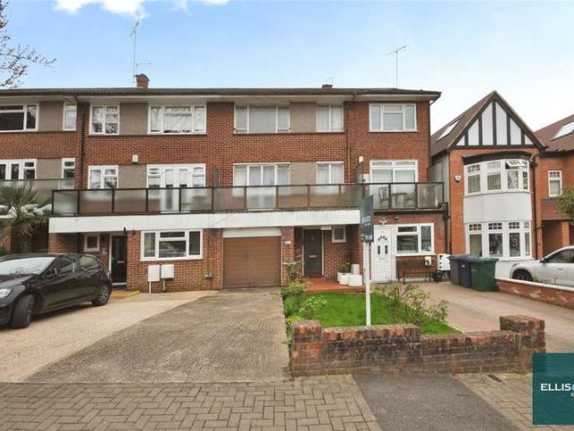 3 Bedroom Property