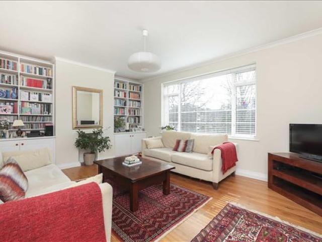 3 bedroom Property