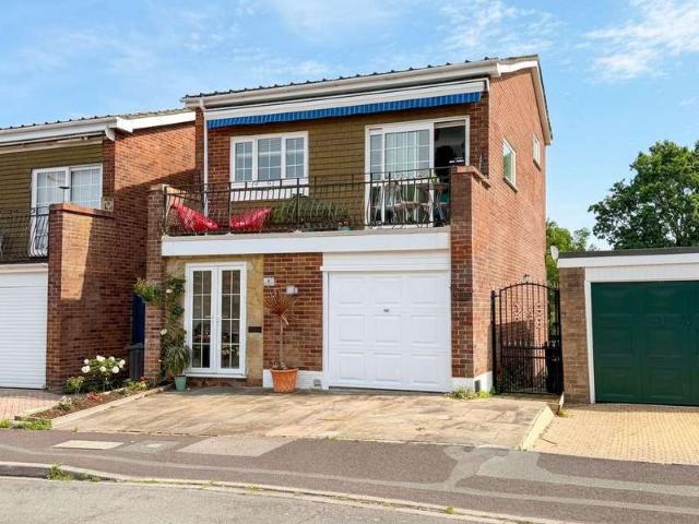 3 Bedroom Property