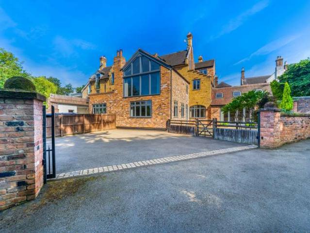 3 Bedroom Property