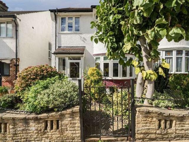 3 Bedroom Property