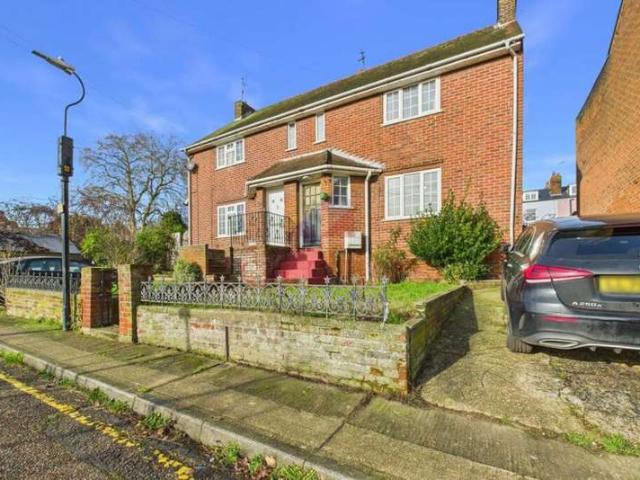 3 Bedroom Property