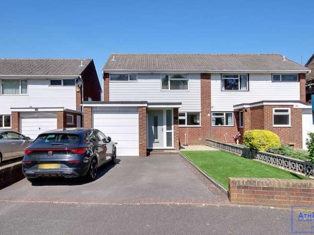 3 Bedroom Property