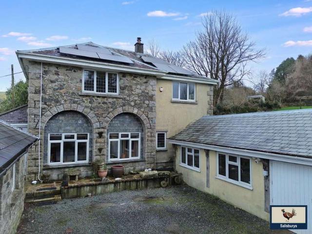 3 Bedroom Detached House