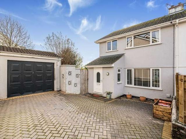3 Bedroom Property