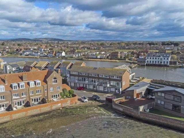 3 Bedroom Property